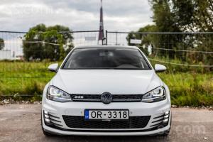 White Volkswagen Golf 2013 in Riga, with an engine capacity of 2.00 L and mileage of 245 thousand km for 10990 €, photo 4 on AUTOMOTO.COM.LV