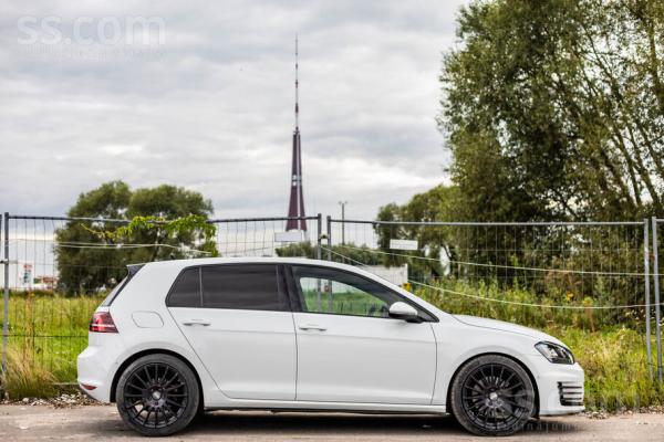 Balts Volkswagen Golf 2013 Rīga, ar dzinēja tilpumu 2.00 L un nobraukumu 245 tūkst. km par 10990 €, foto 6 vietnē AUTOMOTO.COM.LV