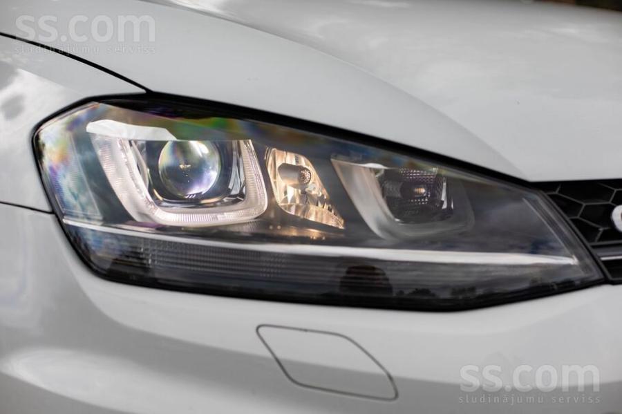 White Volkswagen Golf 2013 in Riga, with an engine capacity of 2.00 L and mileage of 245 thousand km for 10990 €, photo 29 on AUTOMOTO.COM.LV