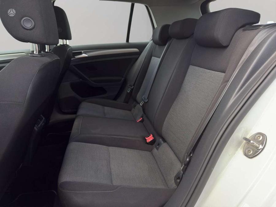 Balts Volkswagen Golf 2013 Kauņa, ar dzinēja tilpumu 1.20 L un nobraukumu 257 tūkst. km par 5999 €, foto 12 vietnē AUTOMOTO.COM.LV