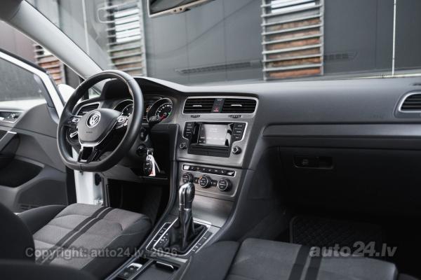 Balts Volkswagen Golf 2013 Tallina, ar dzinēja tilpumu 1.60 L un nobraukumu 293 tūkst. km par 6499 €, foto 8 vietnē AUTOMOTO.COM.LV