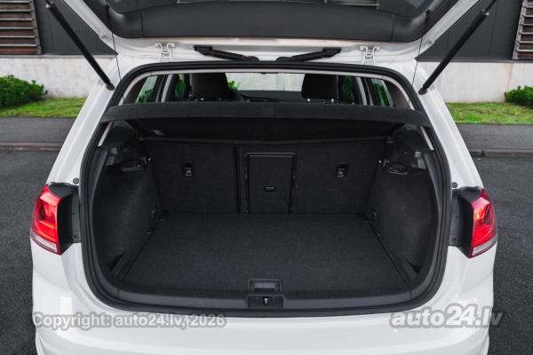 Balts Volkswagen Golf 2013 Tallina, ar dzinēja tilpumu 1.60 L un nobraukumu 293 tūkst. km par 6499 €, foto 11 vietnē AUTOMOTO.COM.LV