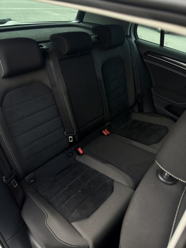 Volkswagen Golf 2013 in Tallinn on AUTOMOTO.COM.LV White Volkswagen Golf 2013 in Tallinn, with an engine capacity of 2.00 L and mileage of 227 thousand km for 6900 €, photo 7 on AUTOMOTO.COM.LV