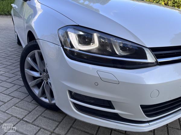 White Volkswagen Golf 2013 in Kaunas, with an engine capacity of 2.00 L and mileage of 232 thousand km for 7300 €, photo 7 on AUTOMOTO.COM.LV