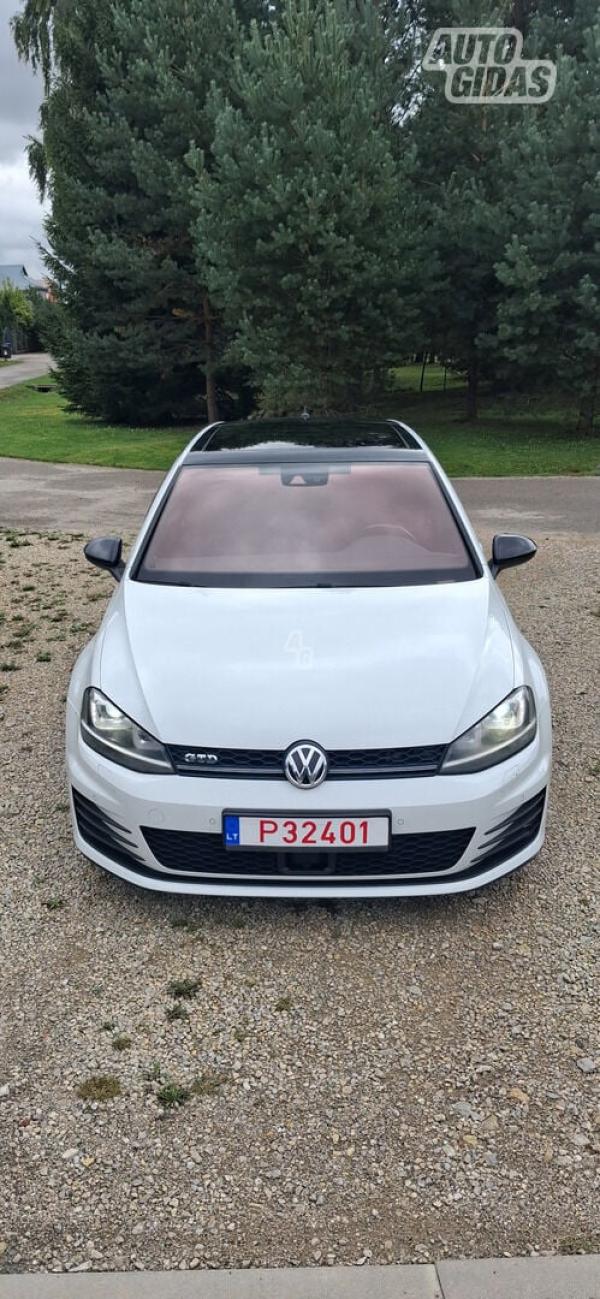 White Volkswagen Golf 2013 in Pasvalys, with an engine capacity of 2.00 L and mileage of 285 thousand km for 8900 €, photo 1 on AUTOMOTO.COM.LV