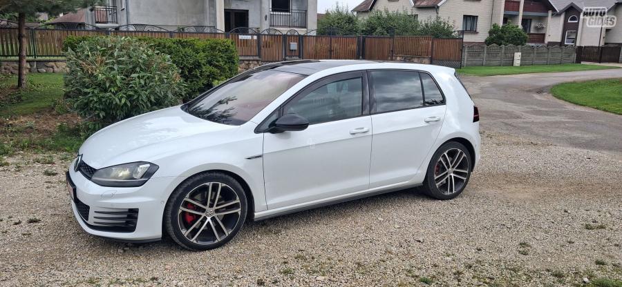 White Volkswagen Golf 2013 in Pasvalys, with an engine capacity of 2.00 L and mileage of 285 thousand km for 8900 €, photo 4 on AUTOMOTO.COM.LV