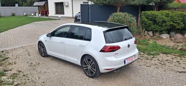 White Volkswagen Golf 2013 in Pasvalys, with an engine capacity of 2.00 L and mileage of 285 thousand km for 8900 €, photo 6 on AUTOMOTO.COM.LV