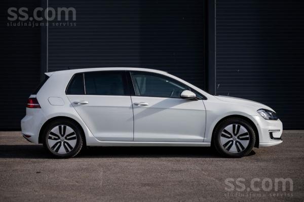 Balts Volkswagen Golf 2014 Rīga, ar dzinēja tilpumu 0.00 L un nobraukumu 145 tūkst. km par 7900 €, foto 5 vietnē AUTOMOTO.COM.LV