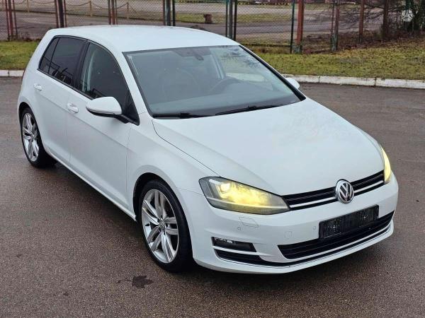 White Volkswagen Golf 2014 in Rokiskis, with an engine capacity of 1.40 L and mileage of 140 thousand km for 4750 €, photo 3 on AUTOMOTO.COM.LV