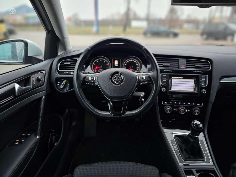 Balts Volkswagen Golf 2014 Rokiškis, ar dzinēja tilpumu 1.40 L un nobraukumu 140 tūkst. km par 4750 €, foto 22 vietnē AUTOMOTO.COM.LV