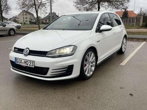 Balts Volkswagen Golf 2014 Tauragė, ar dzinēja tilpumu 1.97 L un nobraukumu 236 tūkst. km par 10999 €, foto  vietnē AUTOMOTO.COM.LV