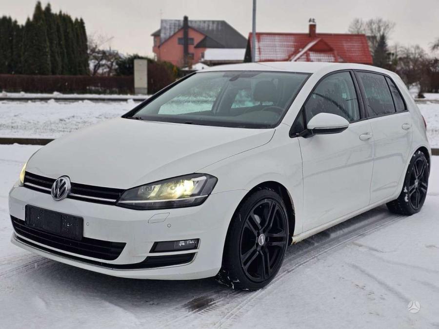 White Volkswagen Golf 2014 in Rokiskis, with an engine capacity of 1.40 L and mileage of 140 thousand km for 4650 €, photo 2 on AUTOMOTO.COM.LV