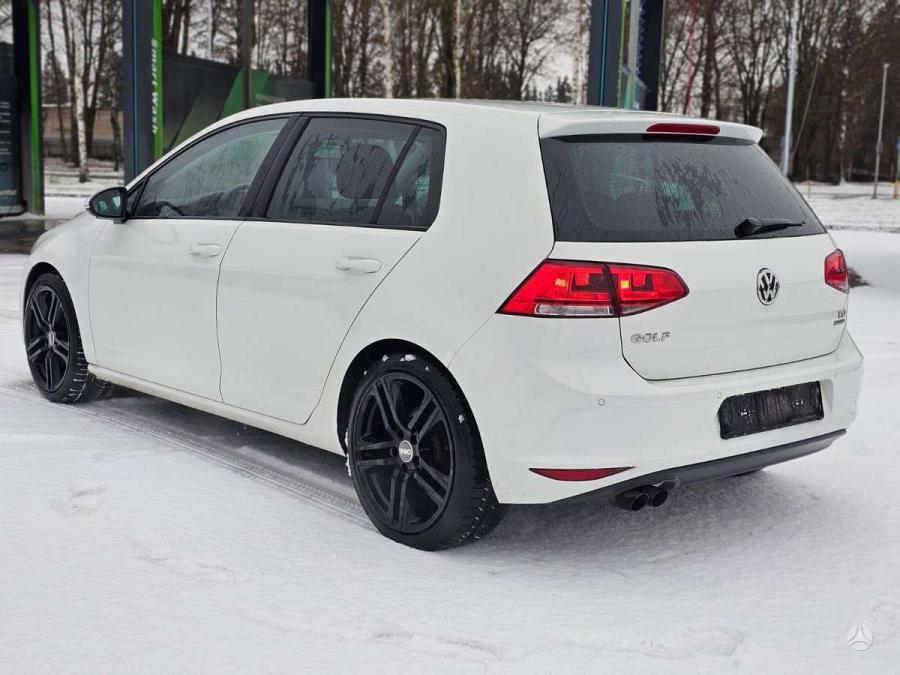 White Volkswagen Golf 2014 in Rokiskis, with an engine capacity of 1.40 L and mileage of 140 thousand km for 4650 €, photo 10 on AUTOMOTO.COM.LV