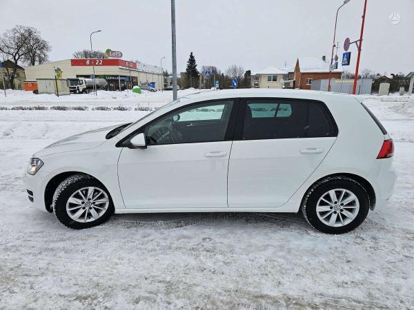 Balts Volkswagen Golf 2014 Rīga, ar dzinēja tilpumu 1.20 L un nobraukumu 57 tūkst. km par 9200 €, foto 7 vietnē AUTOMOTO.COM.LV