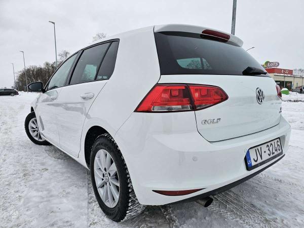 Balts Volkswagen Golf 2014 Rīga, ar dzinēja tilpumu 1.20 L un nobraukumu 57 tūkst. km par 9200 €, foto 10 vietnē AUTOMOTO.COM.LV