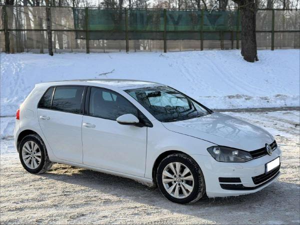 Balts Volkswagen Golf 2014 Šauļi, ar dzinēja tilpumu 1.60 L un nobraukumu 261 tūkst. km par 5350 €, foto 5 vietnē AUTOMOTO.COM.LV