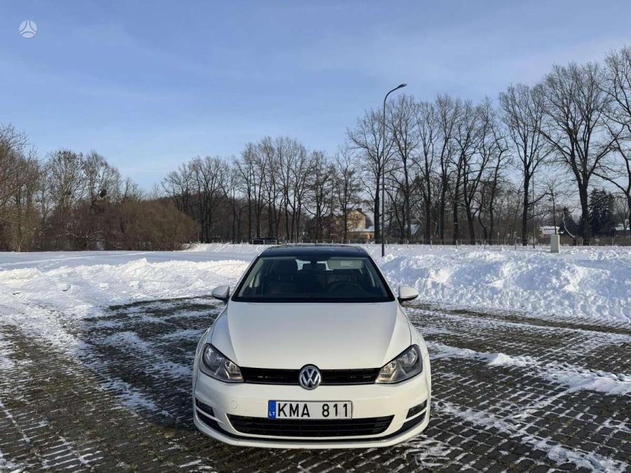 White Volkswagen Golf 2014 in Kaunas, with an engine capacity of 1.80 L and mileage of 104 thousand km for 9500 €, photo 2 on AUTOMOTO.COM.LV