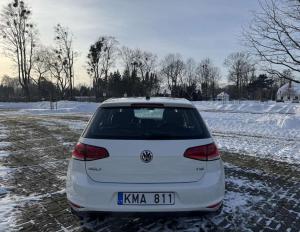 White Volkswagen Golf 2014 in Kaunas, with an engine capacity of 1.80 L and mileage of 104 thousand km for 9500 €, photo 5 on AUTOMOTO.COM.LV