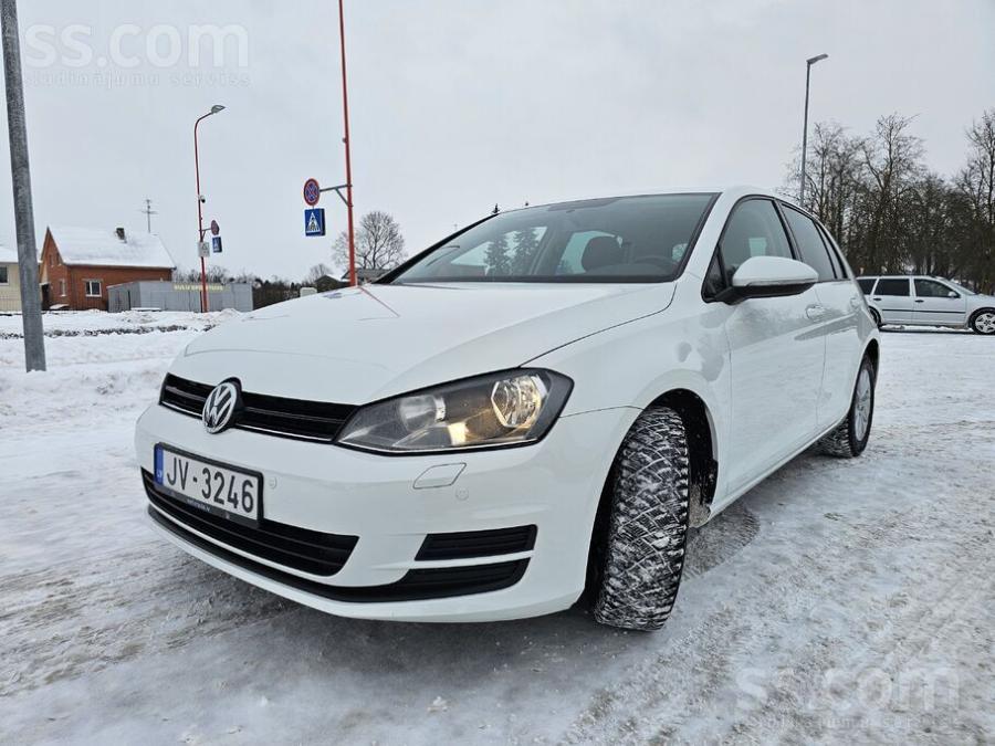 White Volkswagen Golf 2014 in Riga, with an engine capacity of 1.20 L and mileage of 57 thousand km for 8700 €, photo 1 on AUTOMOTO.COM.LV