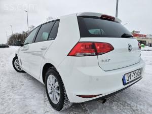 White Volkswagen Golf 2014 in Riga, with an engine capacity of 1.20 L and mileage of 57 thousand km for 8700 €, photo 7 on AUTOMOTO.COM.LV