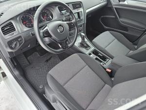 White Volkswagen Golf 2014 in Riga, with an engine capacity of 1.20 L and mileage of 57 thousand km for 8700 €, photo 16 on AUTOMOTO.COM.LV