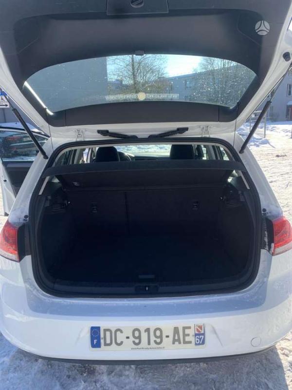Balts Volkswagen Golf 2014 Kauņa, ar dzinēja tilpumu 1.20 L un nobraukumu 200 tūkst. km par 5600 €, foto 10 vietnē AUTOMOTO.COM.LV