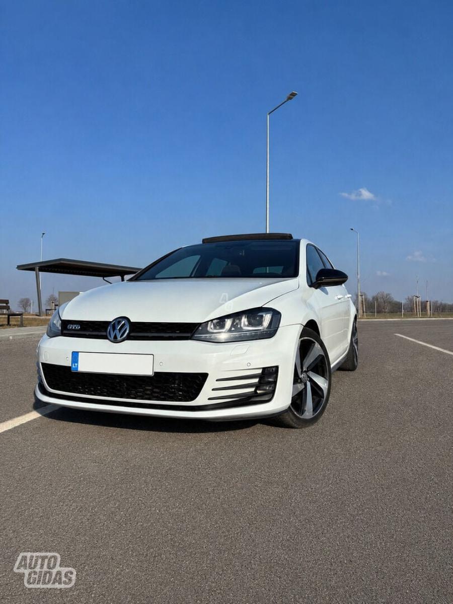 Balts Volkswagen Golf 2014 Viļņa, ar dzinēja tilpumu 2.00 L un nobraukumu 222 tūkst. km par 12999 €, foto 1 vietnē AUTOMOTO.COM.LV