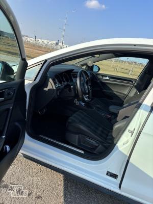 Balts Volkswagen Golf 2014 Viļņa, ar dzinēja tilpumu 2.00 L un nobraukumu 222 tūkst. km par 12999 €, foto 10 vietnē AUTOMOTO.COM.LV
