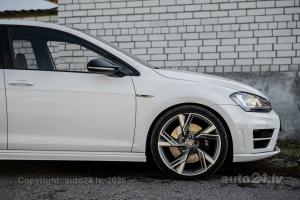 White Volkswagen Golf 2014 in Tallinn, with an engine capacity of 2.00 L and mileage of 167 thousand km for 21200 €, photo 6 on AUTOMOTO.COM.LV