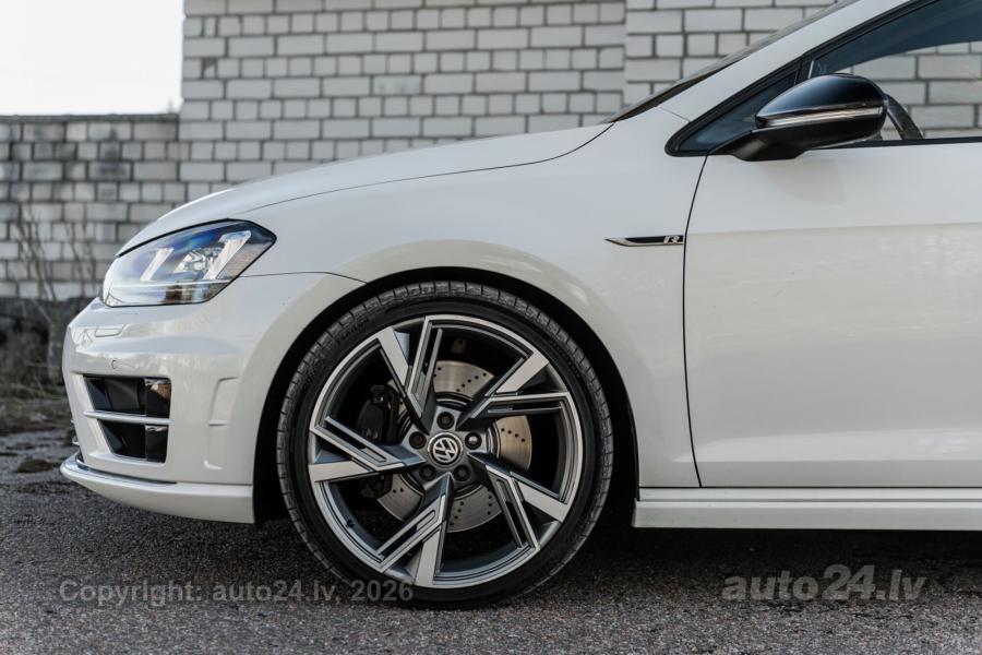 White Volkswagen Golf 2014 in Tallinn, with an engine capacity of 2.00 L and mileage of 167 thousand km for 21200 €, photo 12 on AUTOMOTO.COM.LV