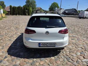 White Volkswagen Golf 2014 in Kaunas, with an engine capacity of 2.00 L and mileage of 304 thousand km for 11000 €, photo 12 on AUTOMOTO.COM.LV