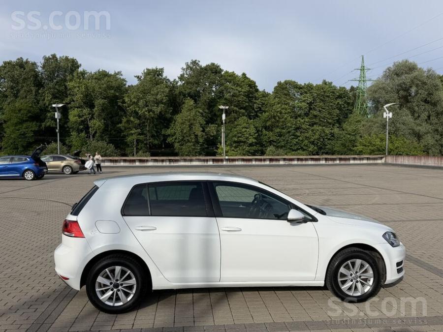 Balts Volkswagen Golf 2014 Rīga, ar dzinēja tilpumu 1.20 L un nobraukumu 151 tūkst. km par 9200 €, foto 5 vietnē AUTOMOTO.COM.LV