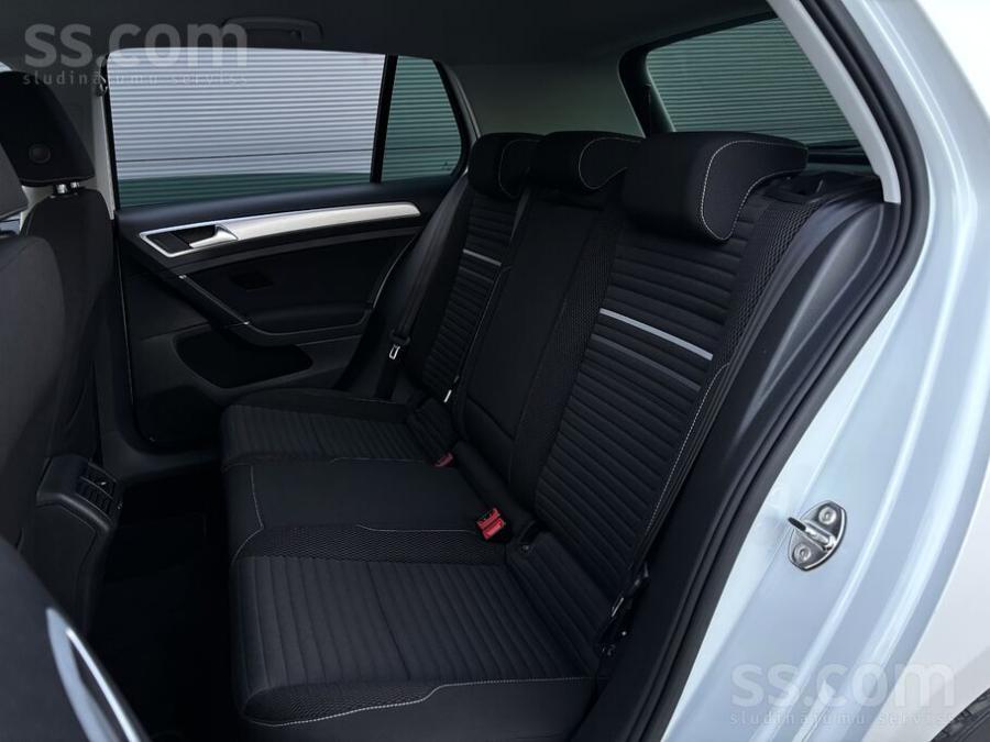 Balts Volkswagen Golf 2014 Rīga, ar dzinēja tilpumu 1.60 L un nobraukumu 254 tūkst. km par 7500 €, foto 11 vietnē AUTOMOTO.COM.LV