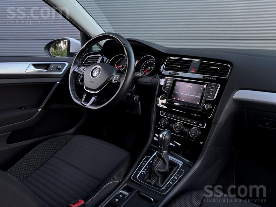 Balts Volkswagen Golf 2014 Rīga, ar dzinēja tilpumu 1.60 L un nobraukumu 254 tūkst. km par 7500 €, foto 12 vietnē AUTOMOTO.COM.LV