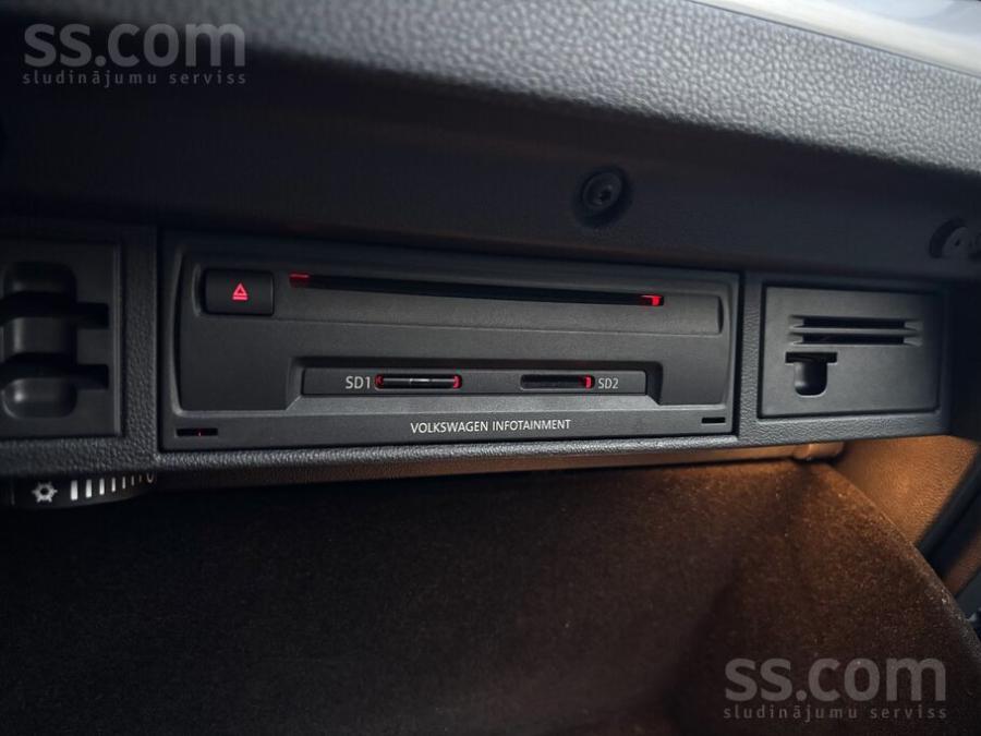 Balts Volkswagen Golf 2014 Rīga, ar dzinēja tilpumu 1.60 L un nobraukumu 254 tūkst. km par 7500 €, foto 26 vietnē AUTOMOTO.COM.LV