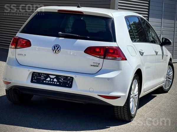 Balts Volkswagen Golf 2014 Rīga, ar dzinēja tilpumu 1.60 L un nobraukumu 254 tūkst. km par 7500 €, foto 2 vietnē AUTOMOTO.COM.LV
