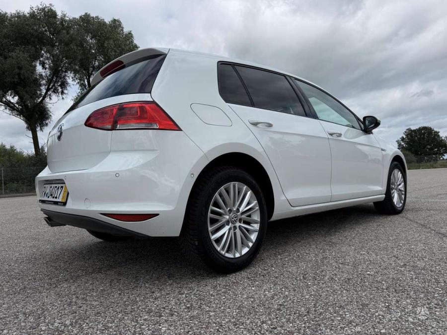 Balts Volkswagen Golf 2014 Marijampole, ar dzinēja tilpumu 1.97 L un nobraukumu 215 tūkst. km par 6450 €, foto 13 vietnē AUTOMOTO.COM.LV