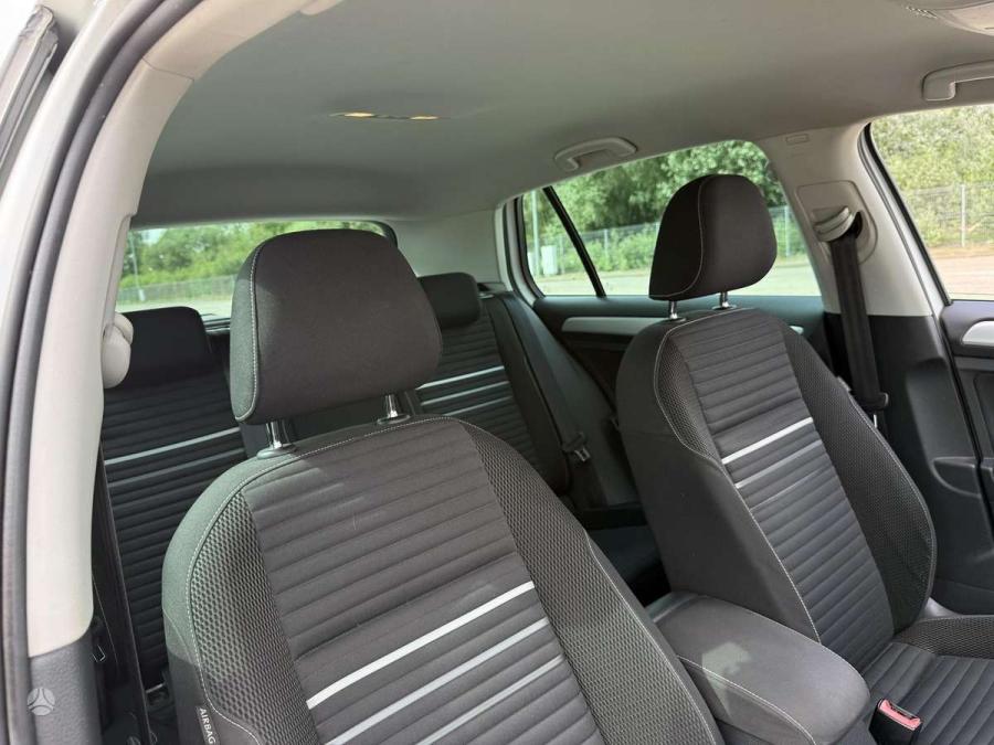 Balts Volkswagen Golf 2014 Marijampole, ar dzinēja tilpumu 1.97 L un nobraukumu 215 tūkst. km par 6450 €, foto 19 vietnē AUTOMOTO.COM.LV