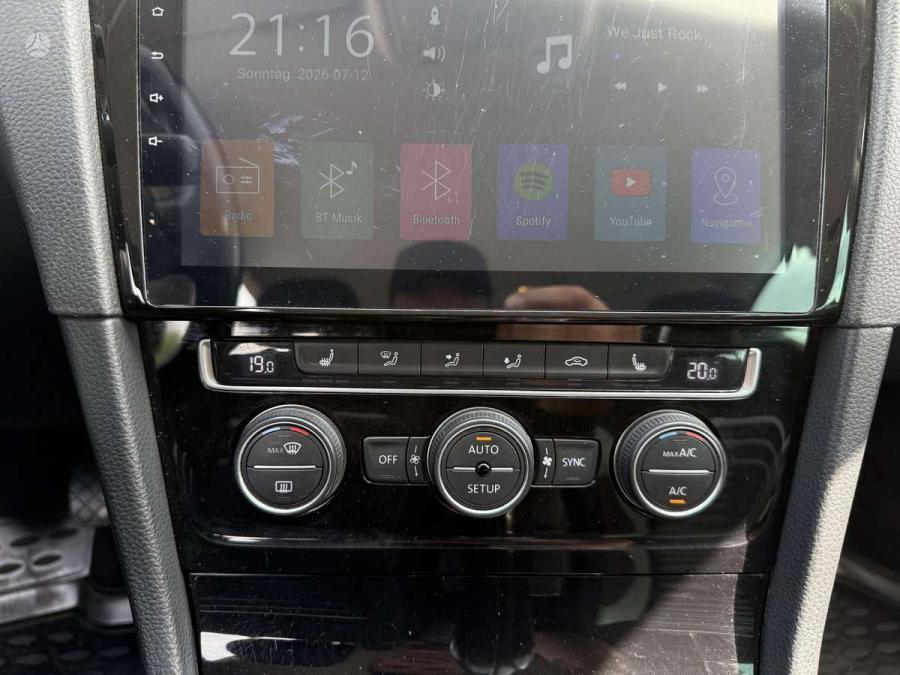 Balts Volkswagen Golf 2014 Marijampole, ar dzinēja tilpumu 1.97 L un nobraukumu 215 tūkst. km par 6450 €, foto 24 vietnē AUTOMOTO.COM.LV