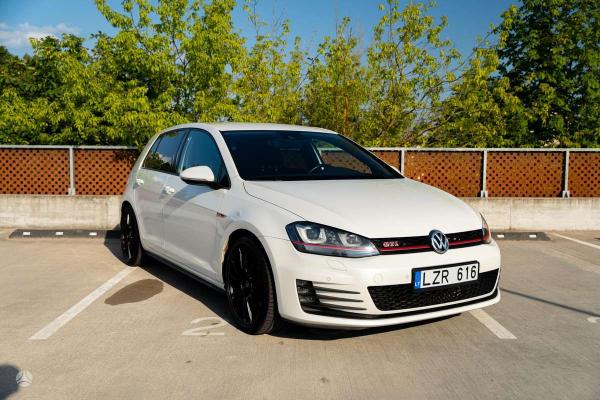 Balts Volkswagen Golf 2014 Kauņa, ar dzinēja tilpumu 1.98 L un nobraukumu 187 tūkst. km par 10500 €, foto 4 vietnē AUTOMOTO.COM.LV