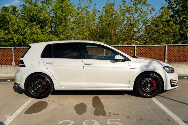 Balts Volkswagen Golf 2014 Kauņa, ar dzinēja tilpumu 1.98 L un nobraukumu 187 tūkst. km par 10500 €, foto 5 vietnē AUTOMOTO.COM.LV