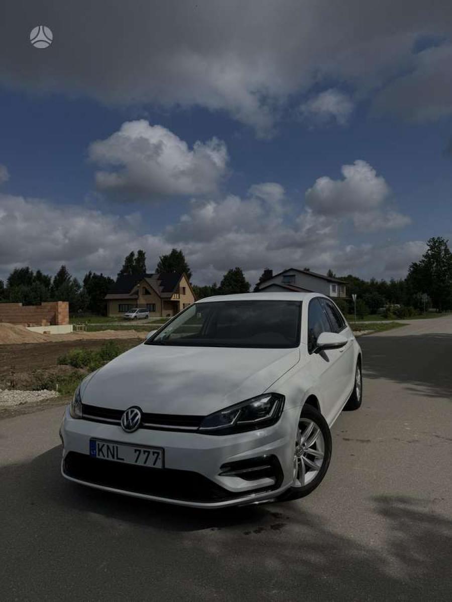 Balts Volkswagen Golf 2014 Šauļi, ar dzinēja tilpumu 1.60 L un nobraukumu 240 tūkst. km par 6200 €, foto 1 vietnē AUTOMOTO.COM.LV
