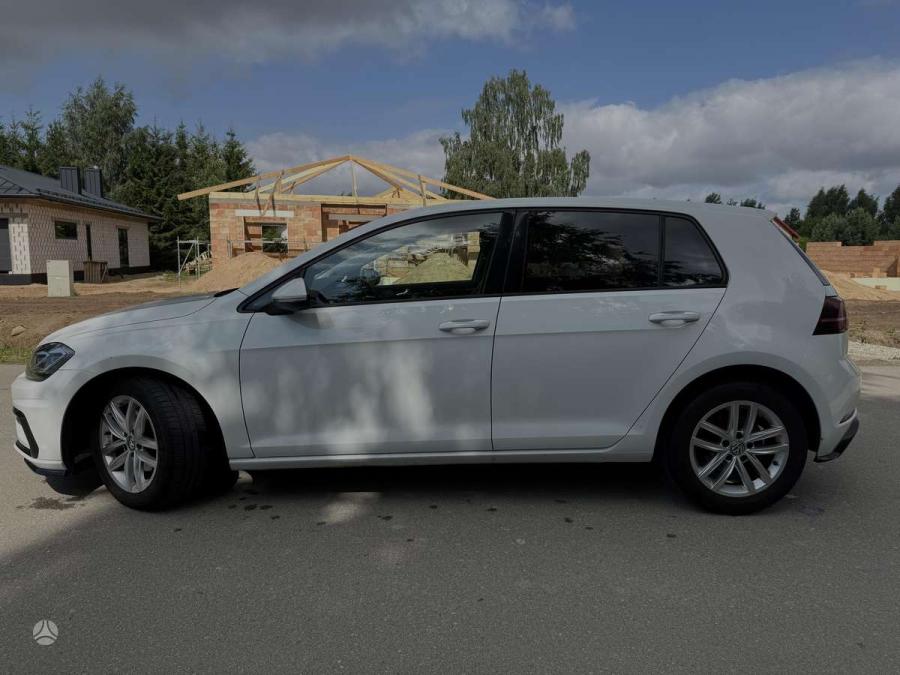 Balts Volkswagen Golf 2014 Šauļi, ar dzinēja tilpumu 1.60 L un nobraukumu 240 tūkst. km par 6200 €, foto 4 vietnē AUTOMOTO.COM.LV