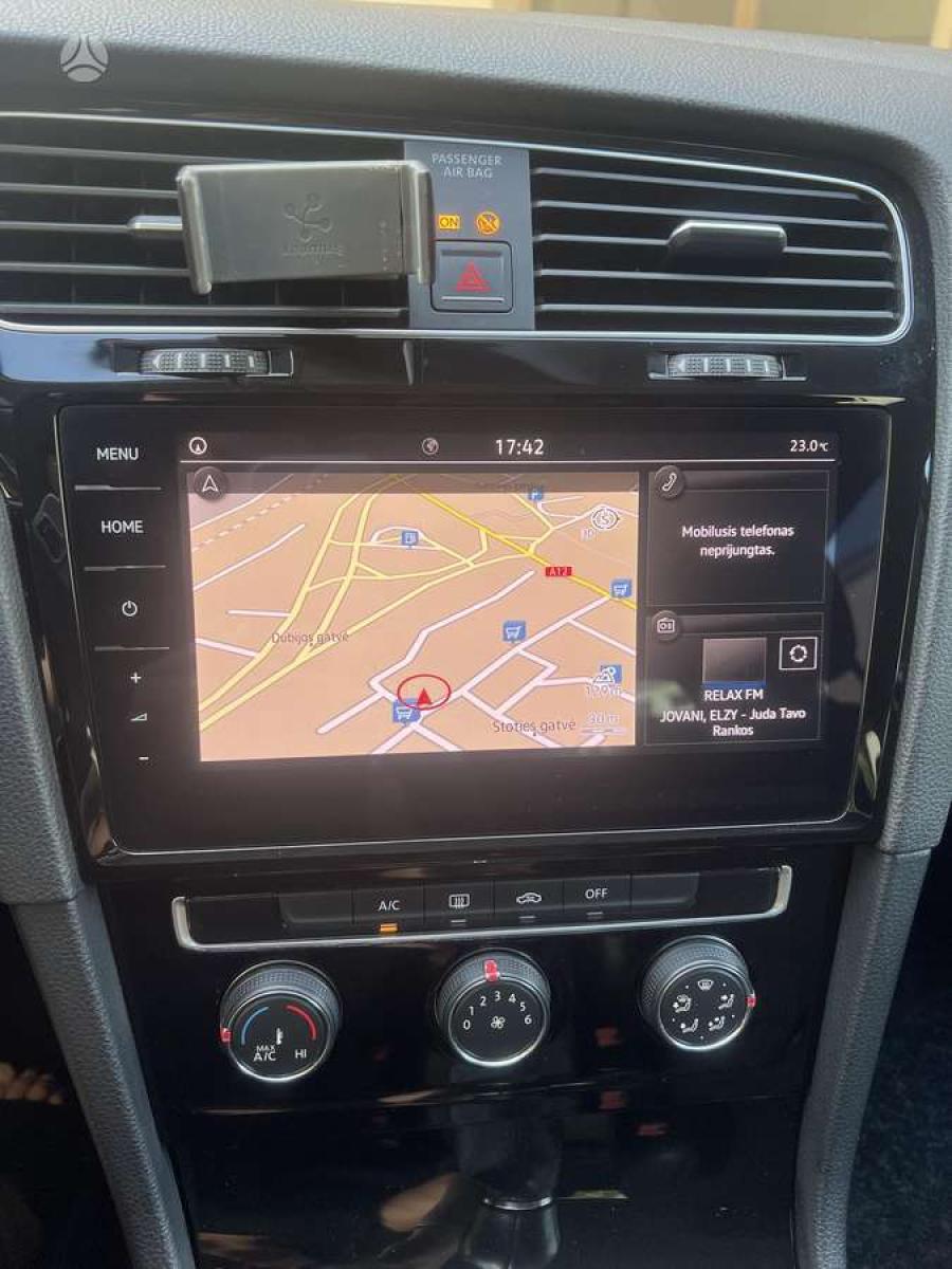 Balts Volkswagen Golf 2014 Šauļi, ar dzinēja tilpumu 1.60 L un nobraukumu 240 tūkst. km par 6200 €, foto 13 vietnē AUTOMOTO.COM.LV