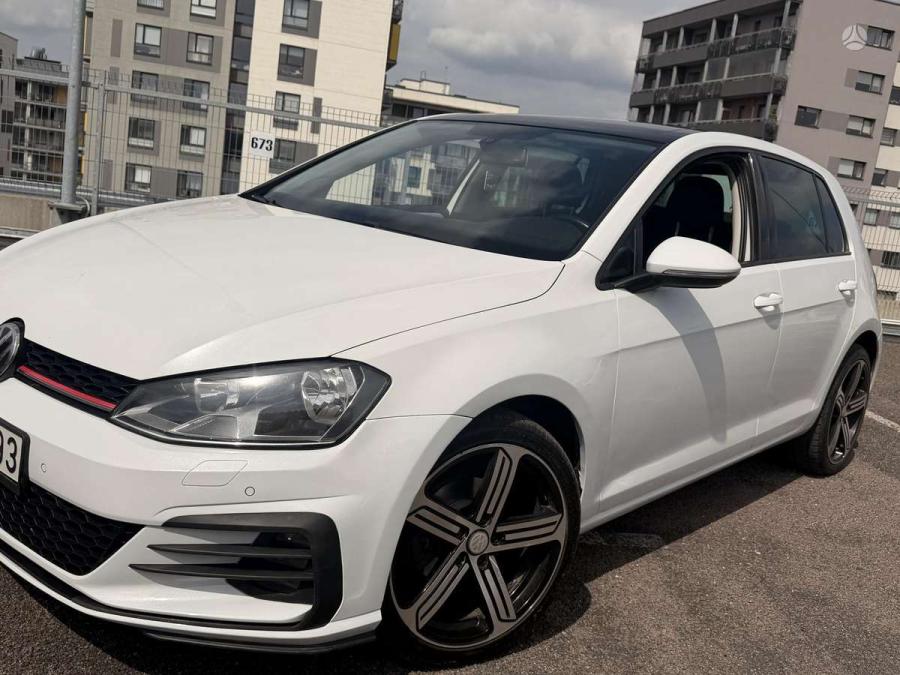 Balts Volkswagen Golf 2014 Viļņa, ar dzinēja tilpumu 1.60 L un nobraukumu 203 tūkst. km par 6000 €, foto 11 vietnē AUTOMOTO.COM.LV