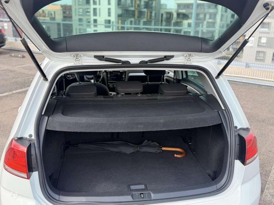 Balts Volkswagen Golf 2014 Viļņa, ar dzinēja tilpumu 1.60 L un nobraukumu 203 tūkst. km par 6000 €, foto 29 vietnē AUTOMOTO.COM.LV