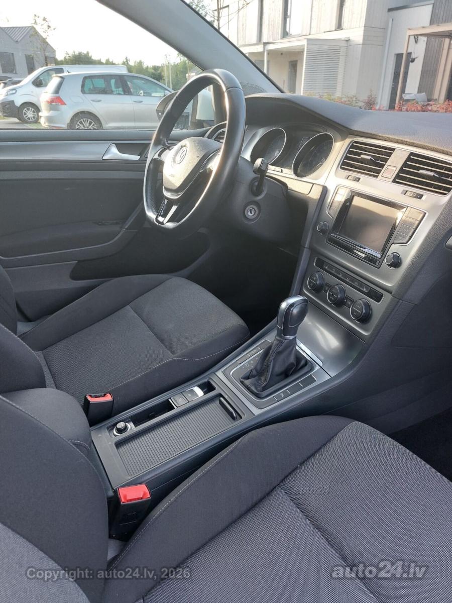 White Volkswagen Golf 2014 in Tallinn, with an engine capacity of 1.40 L and mileage of 151 thousand km for 9200 €, photo 9 on AUTOMOTO.COM.LV