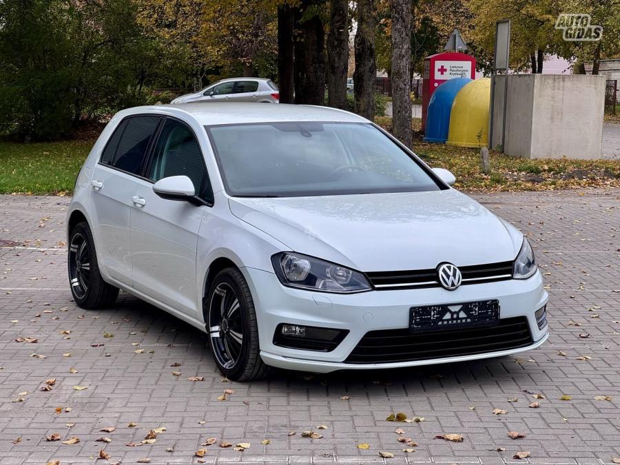 White Volkswagen Golf 2014 in Kretinga, with an engine capacity of 1.60 L and mileage of 232 thousand km for 7000 €, photo 4 on AUTOMOTO.COM.LV