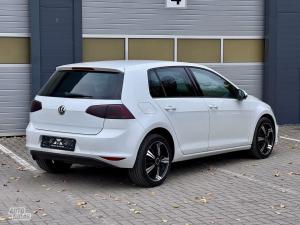 White Volkswagen Golf 2014 in Kretinga, with an engine capacity of 1.60 L and mileage of 232 thousand km for 7000 €, photo 7 on AUTOMOTO.COM.LV