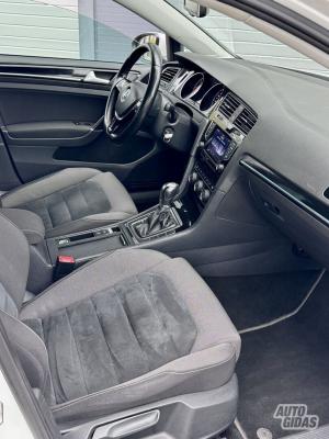 White Volkswagen Golf 2014 in Kretinga, with an engine capacity of 1.60 L and mileage of 232 thousand km for 7000 €, photo 10 on AUTOMOTO.COM.LV